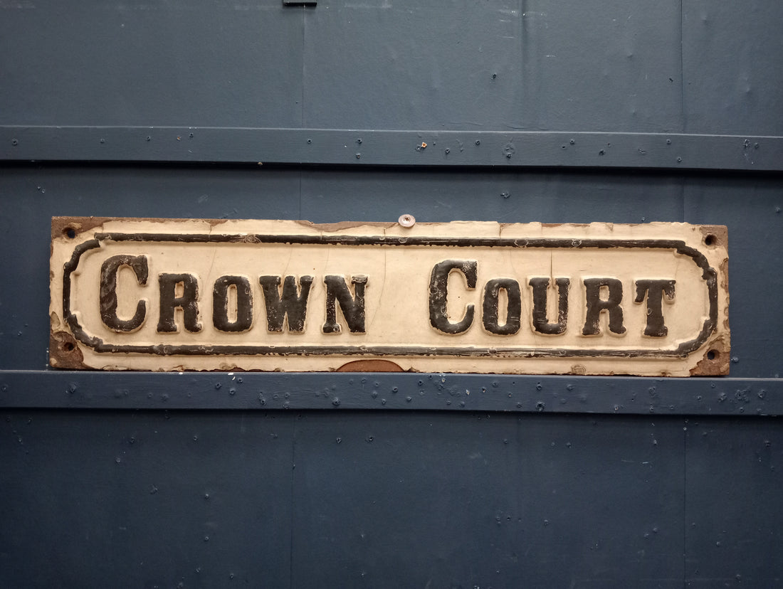 Crown court cast iron street sign – Derrys Ltd